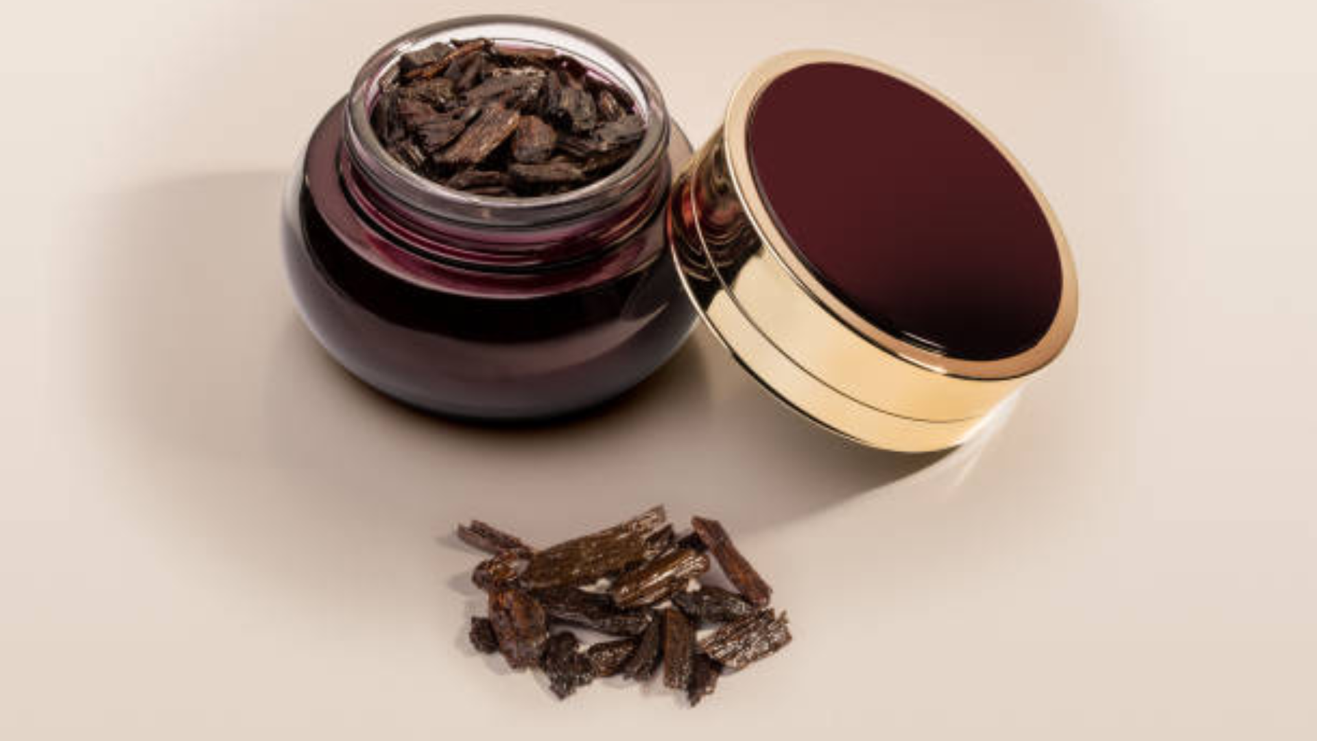 What Makes Bakhoor's Hair Benefits So Effective?